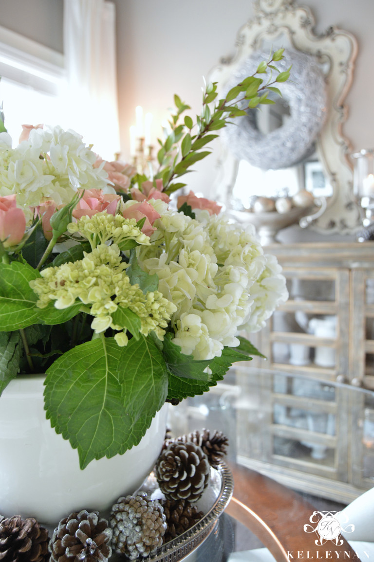 Simple Steps to Create a Grand Flower Arrangement - Kelley Nan