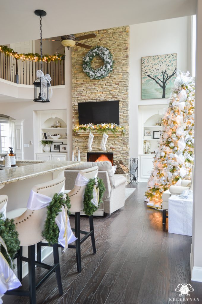 Holiday Home Showcase | 2016 Christmas Home Tour - Kelley Nan