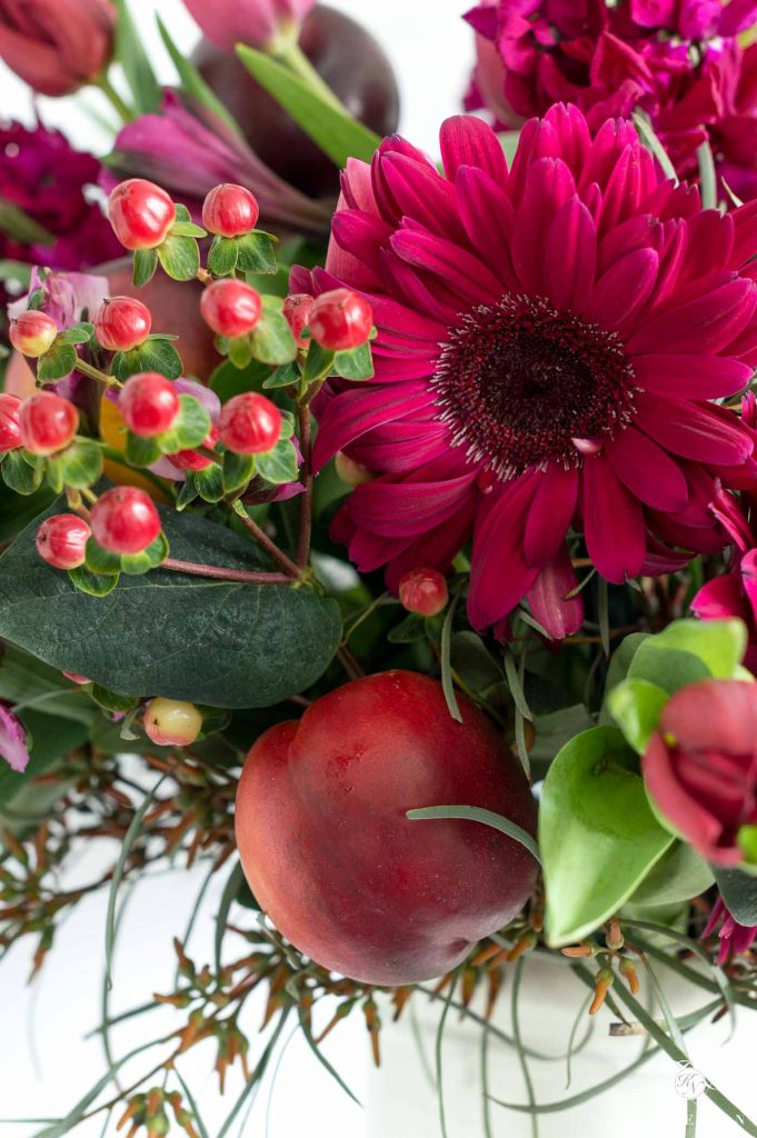 Six Ideas for Fruit and Flower Arrangements with Combinations to Create ...
