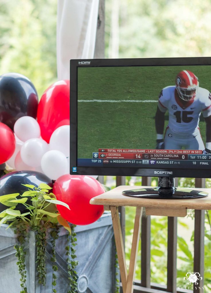 Seven Tips for Early Morning Football Tailgating at Home