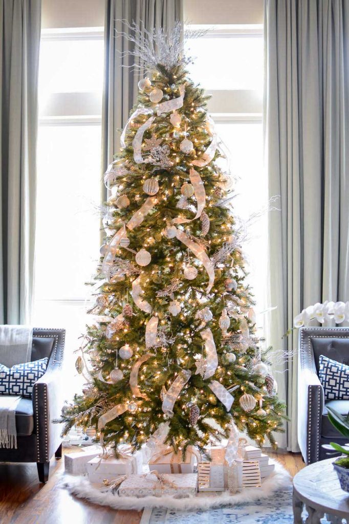 50 Reader Christmas Tree Beauties You've Gotta See!