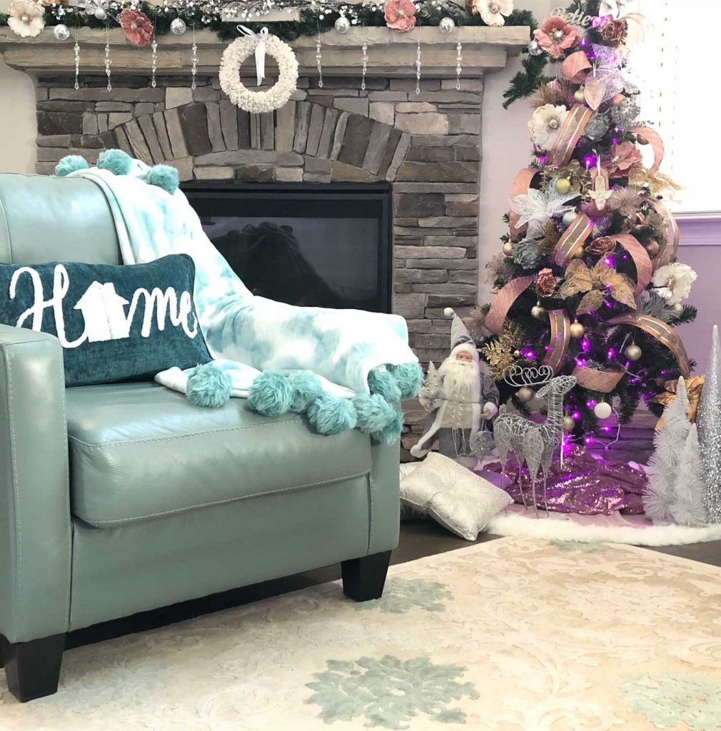 50 Reader Christmas Tree Beauties You've Gotta See!