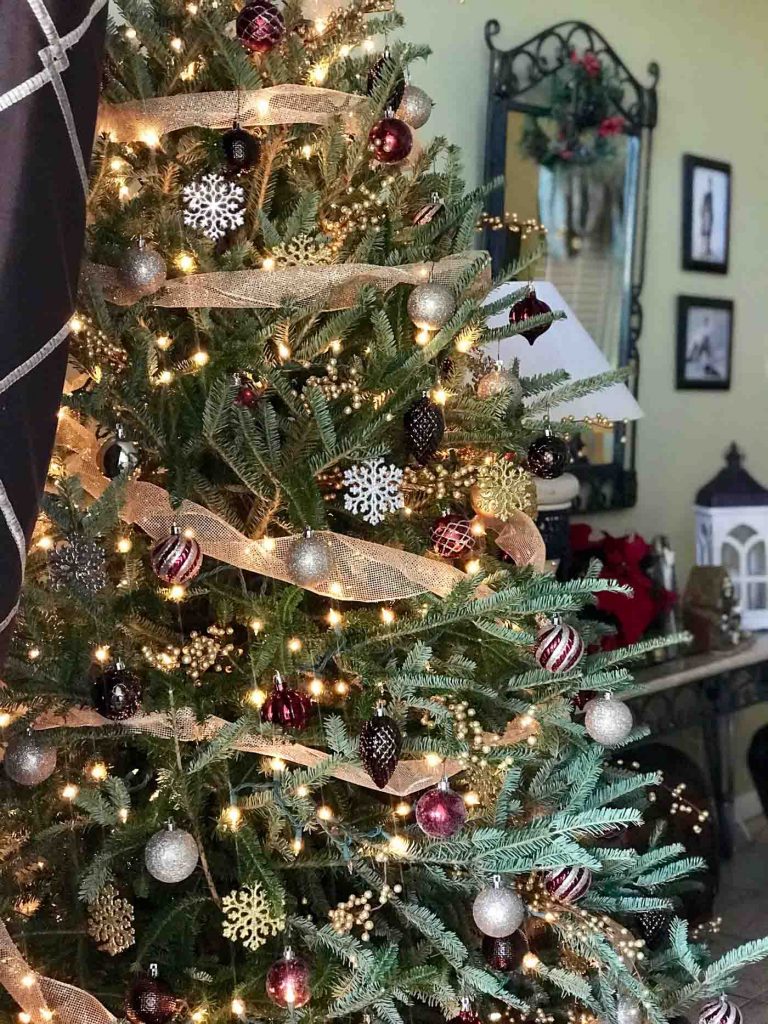 50 Reader Christmas Tree Beauties You've Gotta See!