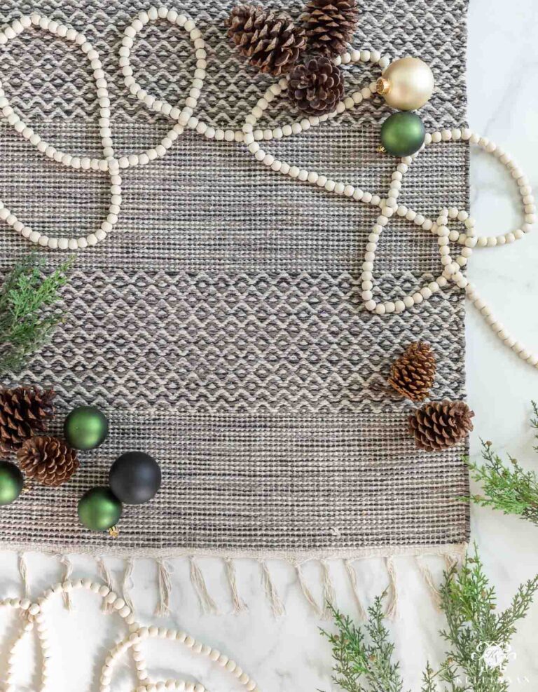 5 Christmas Color Schemes with Coordinating Rugs - Kelley Nan