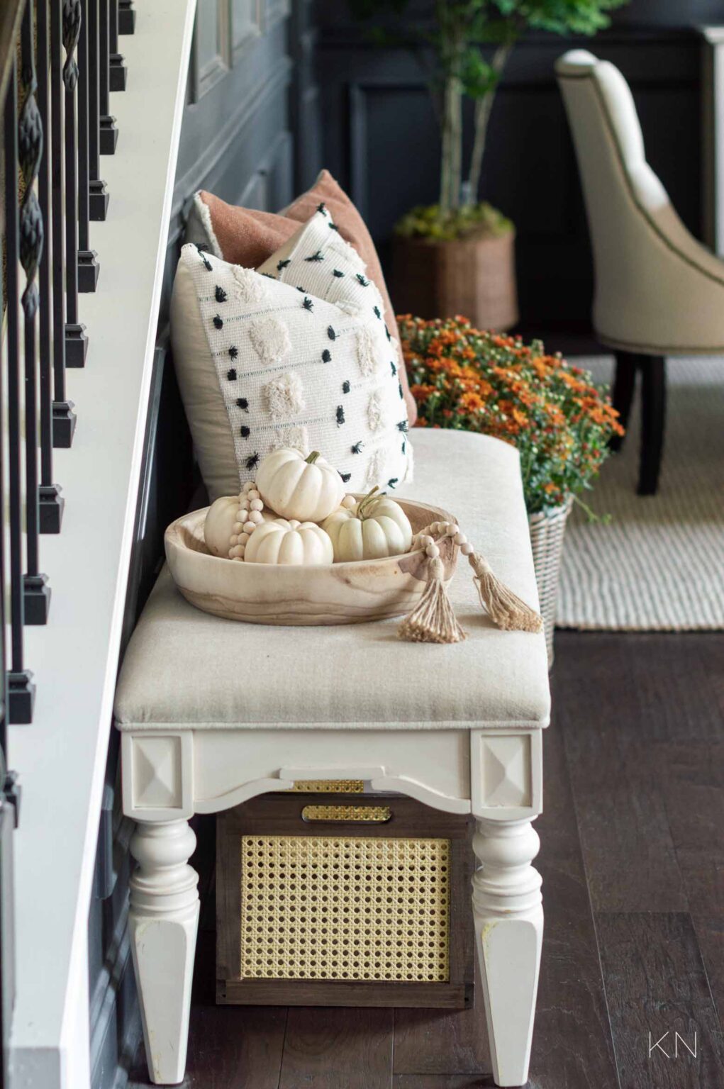 Affordable Fall Entry Decor & a Fall Styled Bench - Kelley Nan
