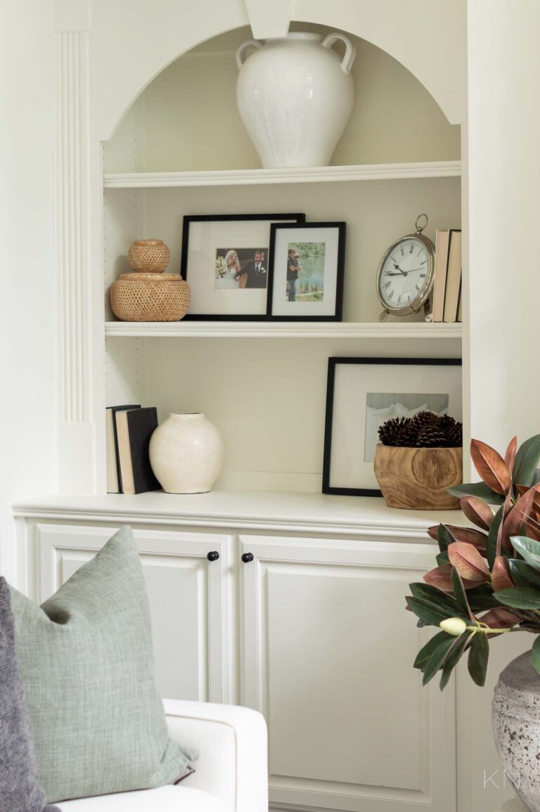 13 Ways to Achieve a More Minimalistic Living Room - Kelley Nan