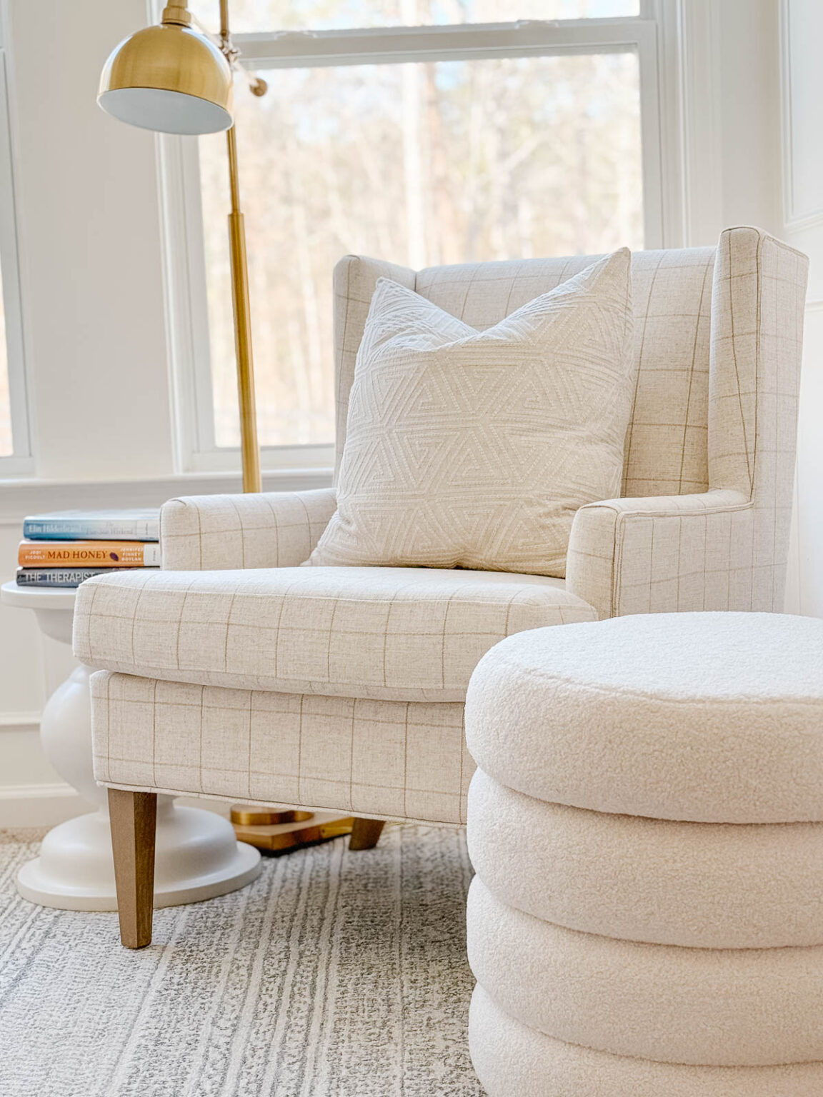 5 Fresh Corner Reading Nooks- Kelley Nan